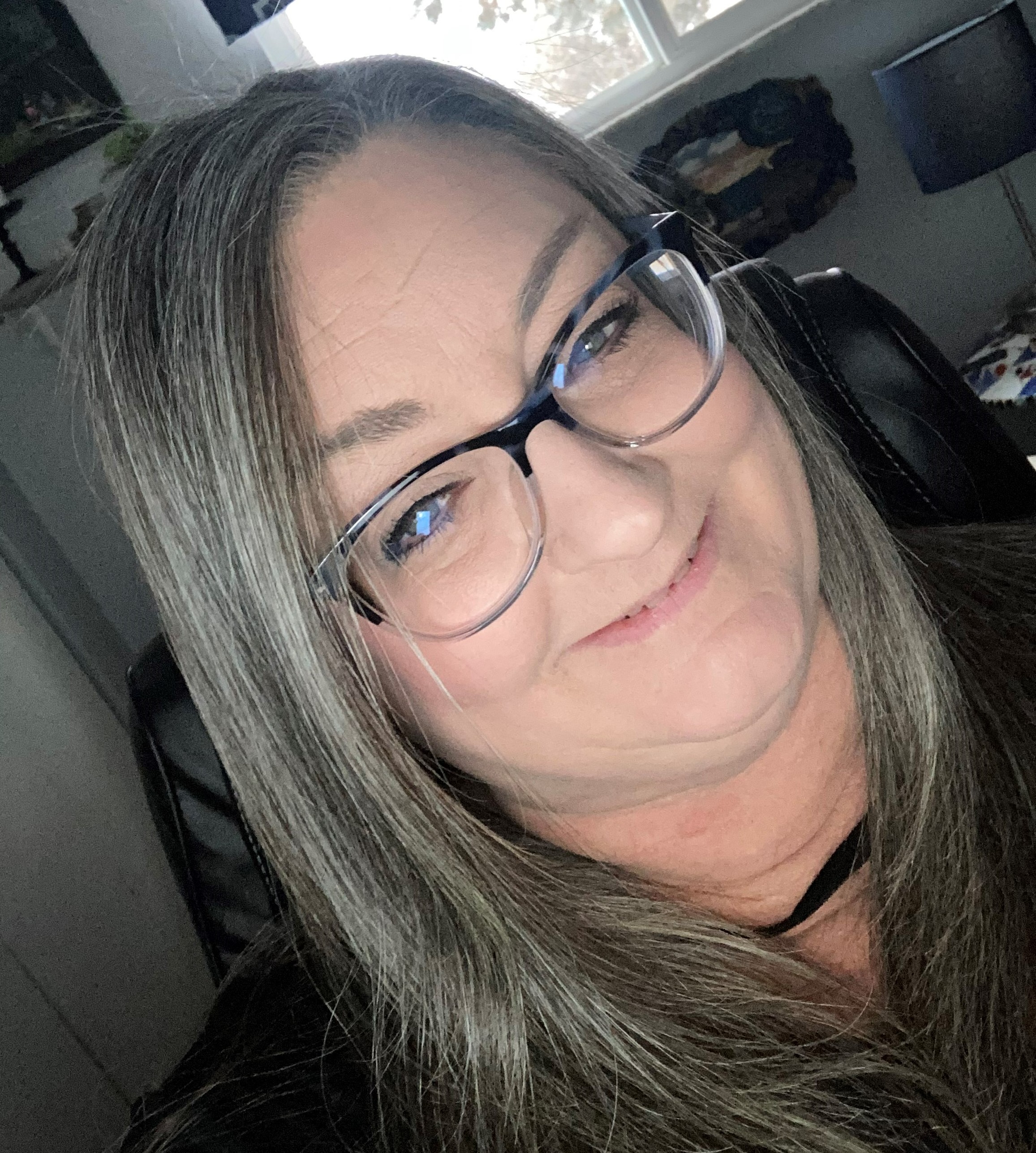 INTERVIEW WITH BECKY GILMORE – Where Hope Blooms